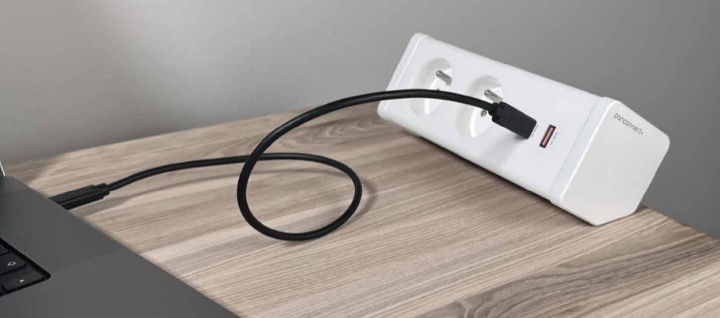 Panconnect EDGE M - 3 prises 230v FR, 1 USB-C, 1 LAN - Monté Côté ...